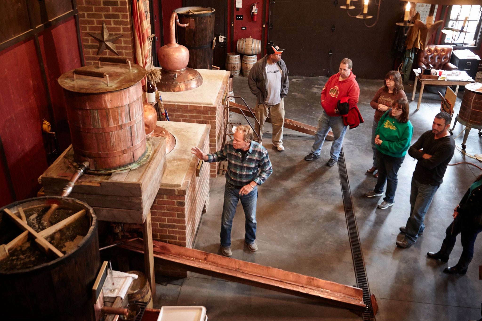 Distillery Tour and Tasting – Indian-Creek-Distillery-